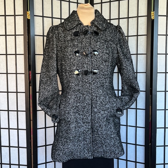 Black Rivet | Jackets & Coats | Black Rivet Black White Herringbone Car ...